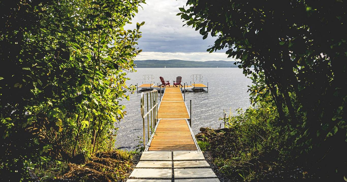 The Lighthouse Docks | Docks made in Quebec